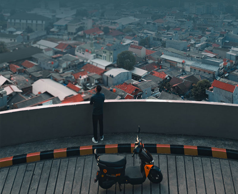 Yadea | Motor Listrik Pintar